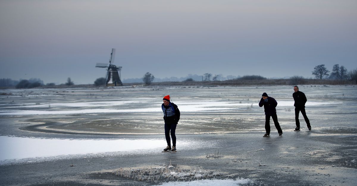 Combinatie van regen en dooi en daarom waarschuwing voor ijzel - NRC