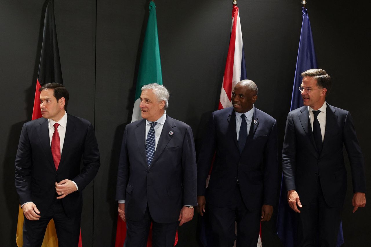 Met een klassiek-ruttiaans handigheidje worden NAVO-landen overtuigd om ...