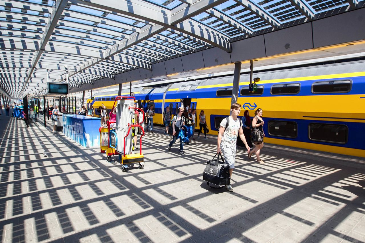NS-reiziger in 2017 vaker op tijd op bestemming - NRC