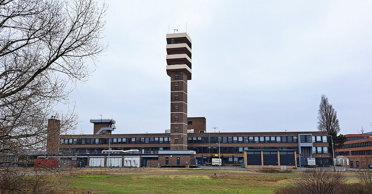 Toezichthouder op geheime diensten vindt huisvesting ongebruikelijk ...