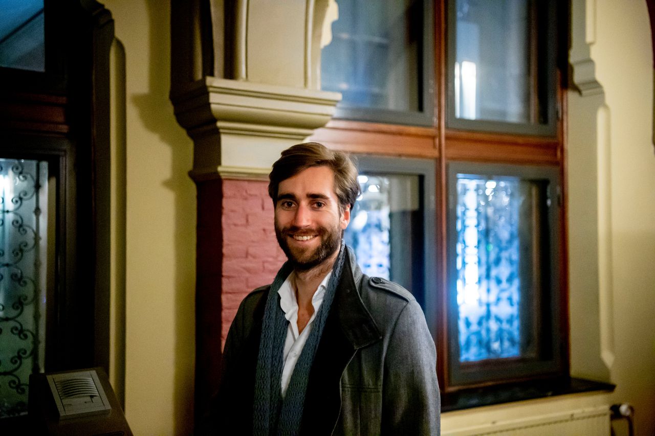 Hiddema stemde op Freek Jansen - Baudet houdt zich op de vlakte - NRC