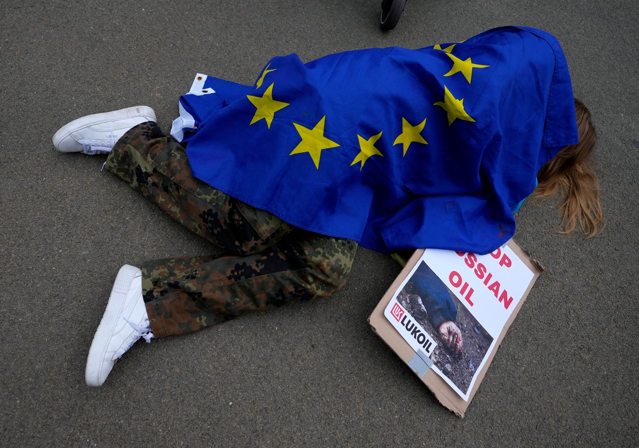 EU wil totale ban op Russische olie - NRC
