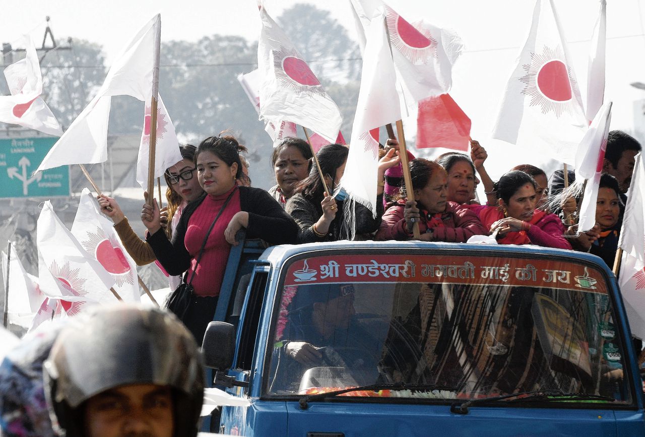 Nieuwe communisten in Nepal leunen liever op China dan India - NRC