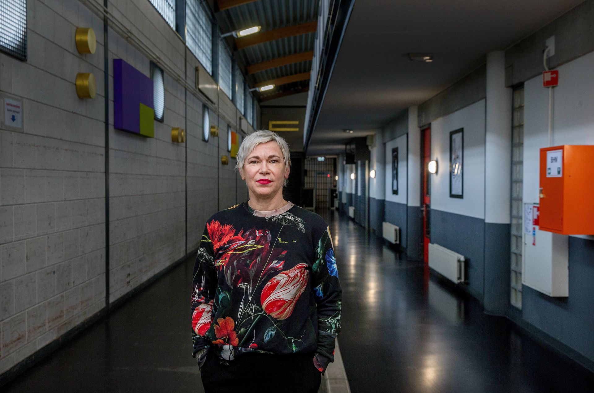 Schrijfles in de gevangenis: ‘De gevangene wordt aspirant-schrijver’ - NRC