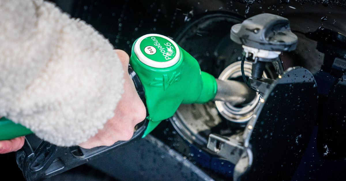 Adviesprijs benzine en diesel voor het eerst in jaar weer onder 2 euro ...