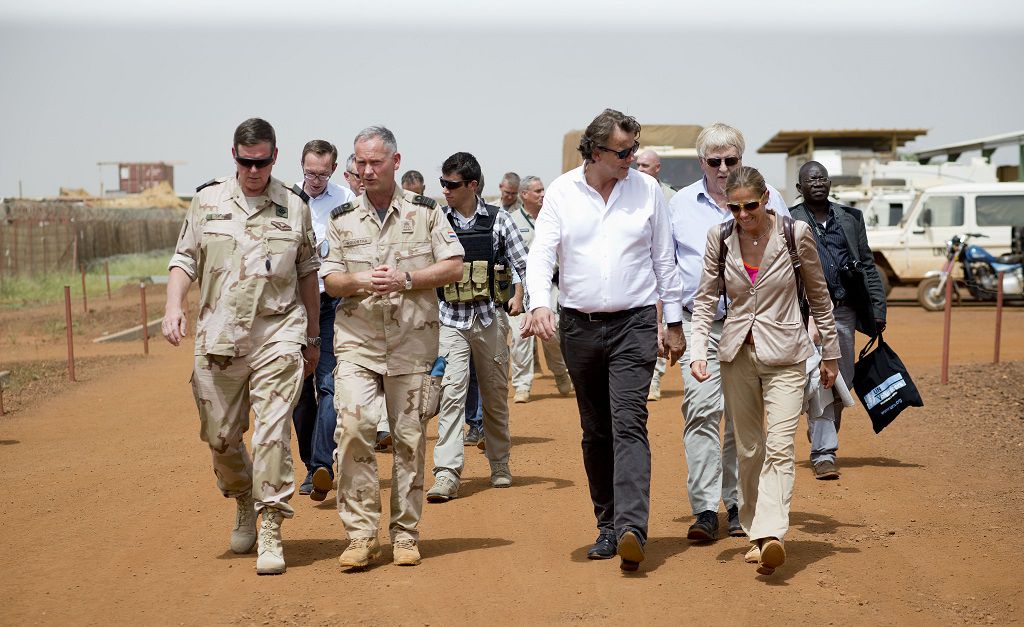 Piraten, Mali en IS: even geduld alstublieft - NRC