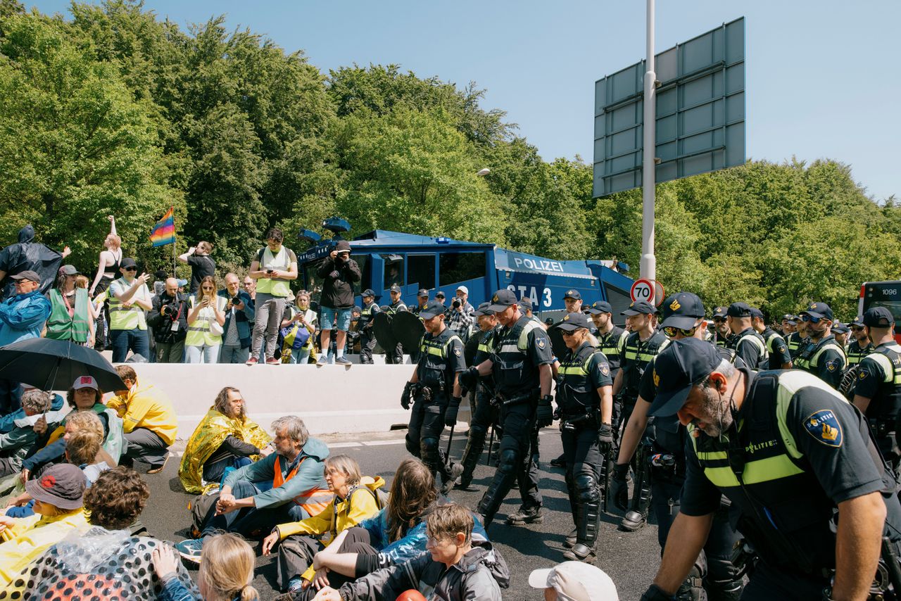 Extinction Rebellion wil in september dagelijkse wegblokkade Den Haag organiseren - NRC