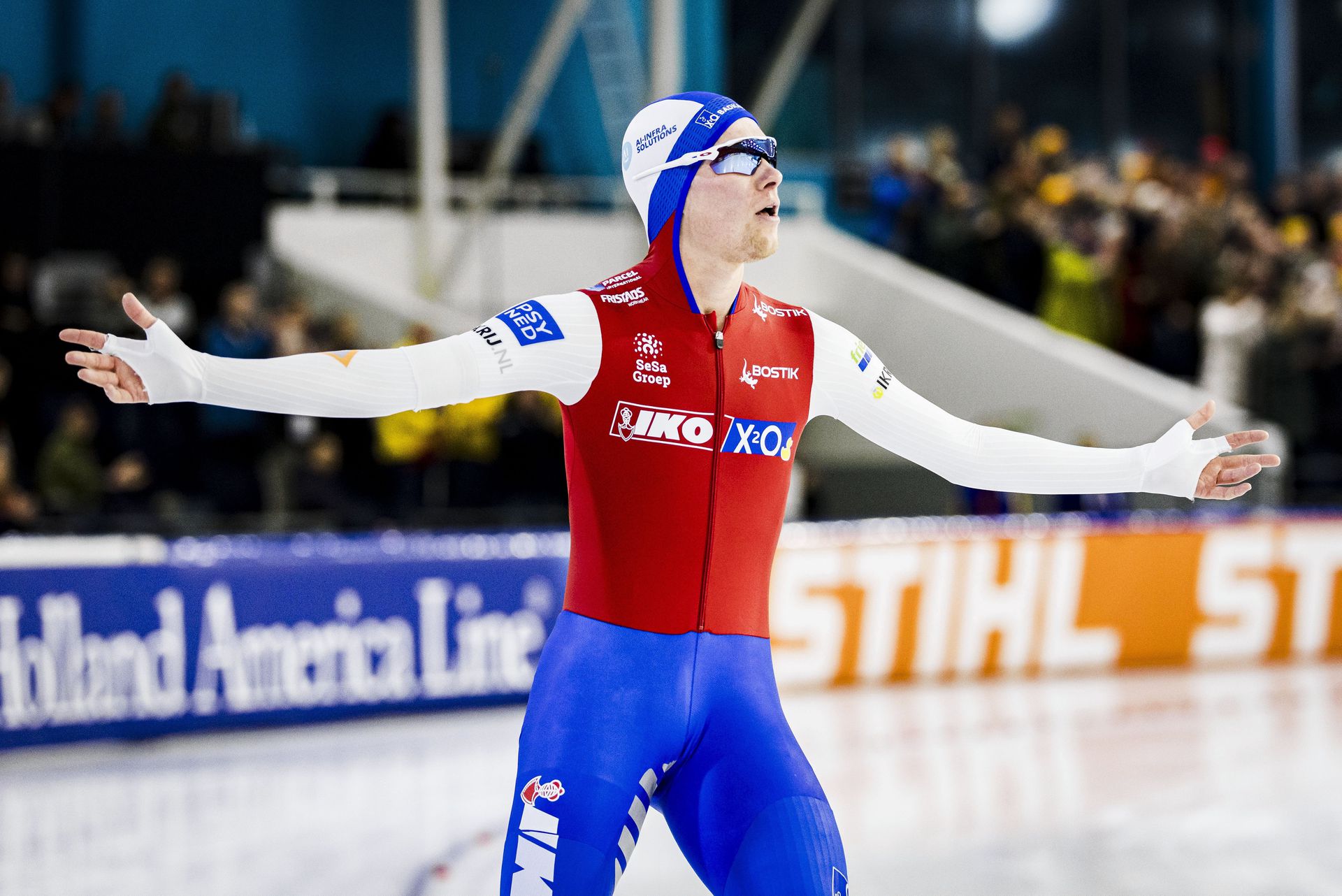 Nieuwe sensatie Van de Bunt wint ook 10.000 meter – en is plots ’s ...
