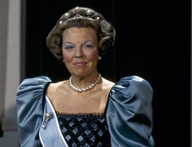 Koningin Beatrix treedt af - een overzicht van haar 33 jaar als ...