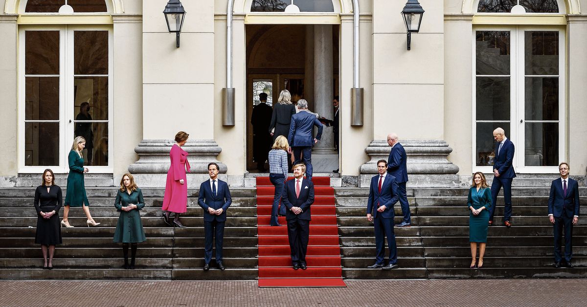 Ontbinding kabinet-Rutte IV zet in hoog tempo door - NRC
