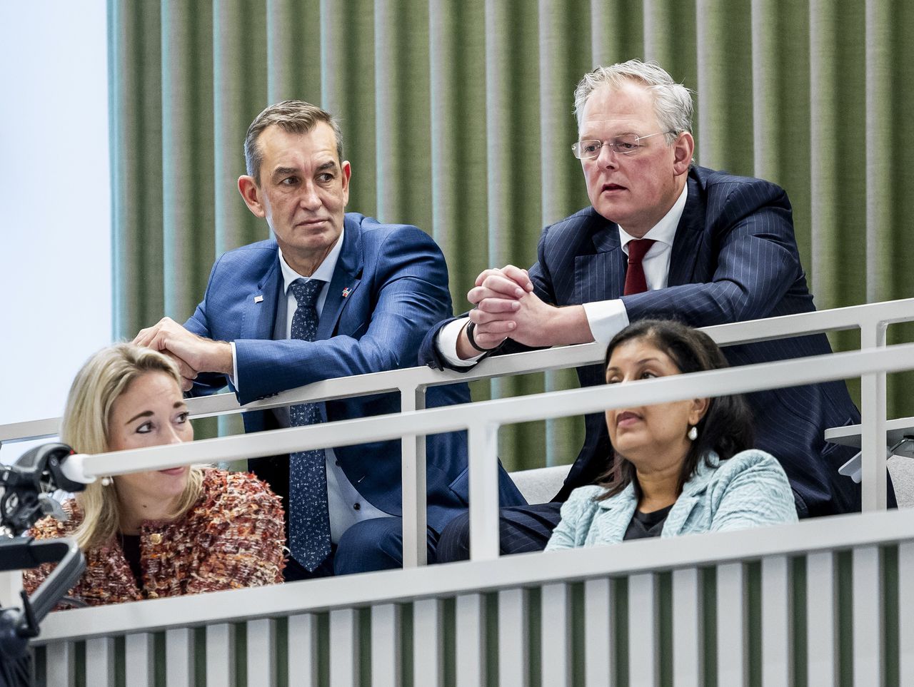 Dossier btw: hoe het kabinet blijft worstelen om de senaat mee te ...