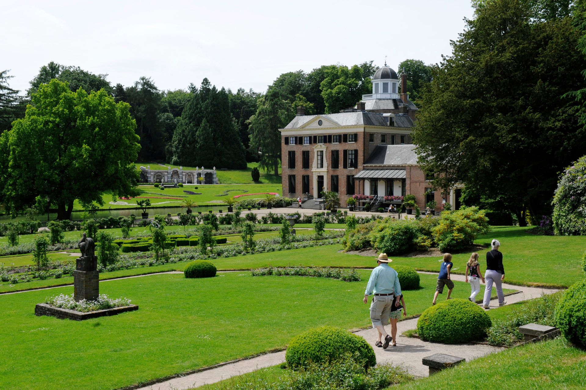 Dure huizen, met dienstbodes: ook in Gelderland zijn de sporen van ...