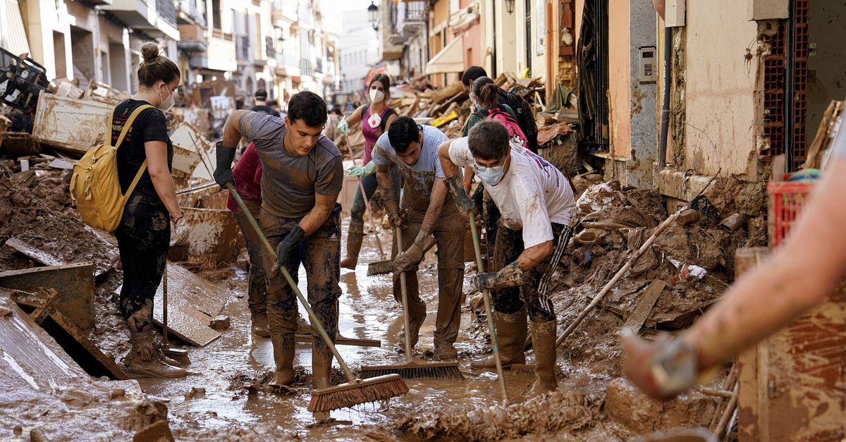 Een week na de overstromingen in Valencia is de verwoesting enorm - NRC