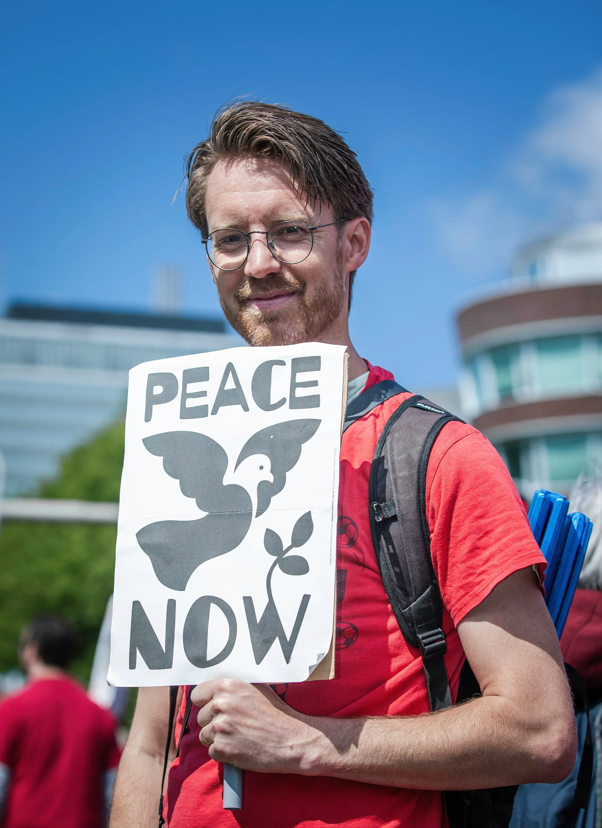 Een rode lijn vóór Gaza en tegen Israëlisch oorlogsgeweld, dwars door Den Haag: ‘Als ik hier ...
