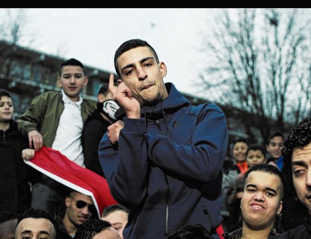 Rapper Boef opgepakt na oproep tot massale vechtpartij in Tilburg - NRC