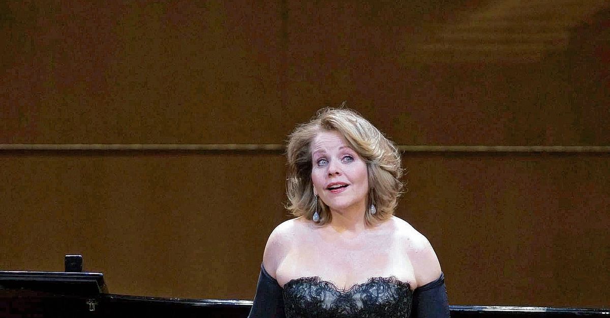 Renee Fleming zingt romig en stralend: om van te smullen - NRC