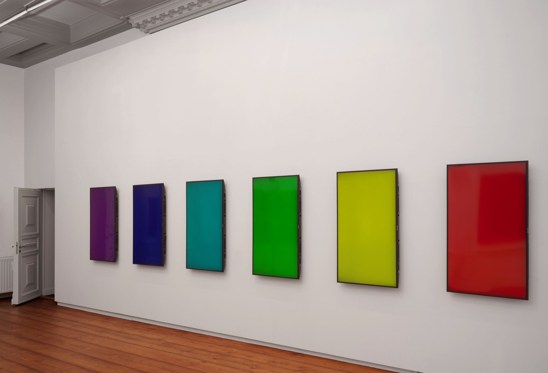 Magische wandkleden en digitale watervallen van Rafaël Rozendaal - NRC