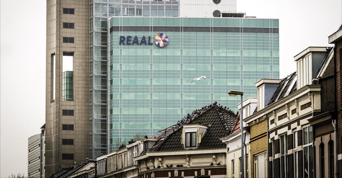 SNS Reaal wordt voor verkoop gesplitst in bank en verzekeraar - NRC