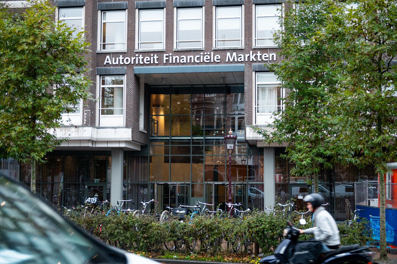 Steeds meer Nederlanders beleggen in cryptobeleggingsmandjes - NRC