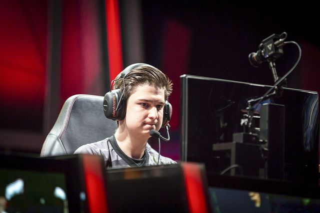 Dit is het leven van profgamer Fabian - NRC