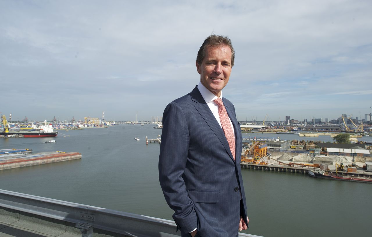 Kralen rijgen in de Rotterdamse haven - NRC