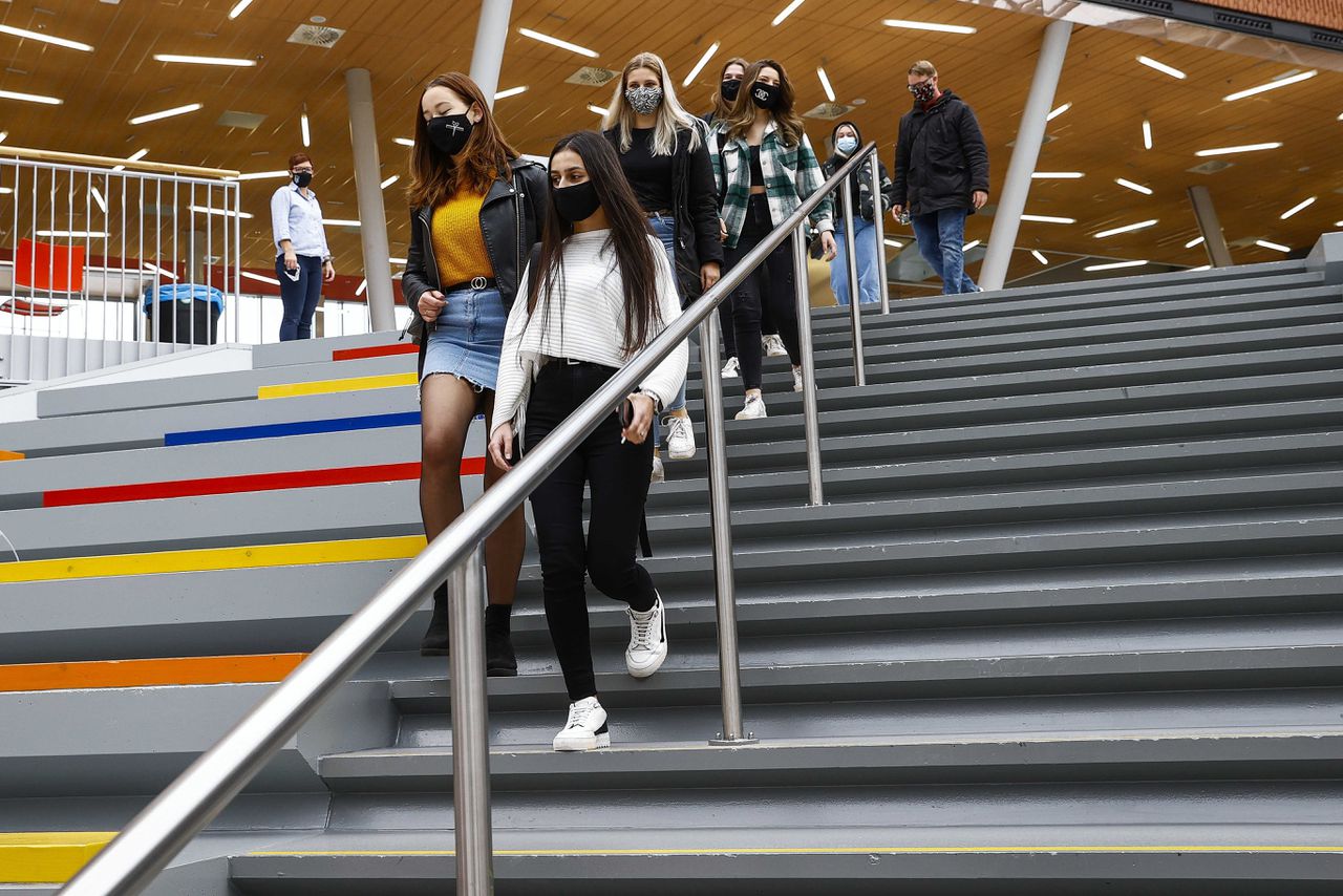 Binnen een uur had het nepnieuws over strengere coronaregels zich ...