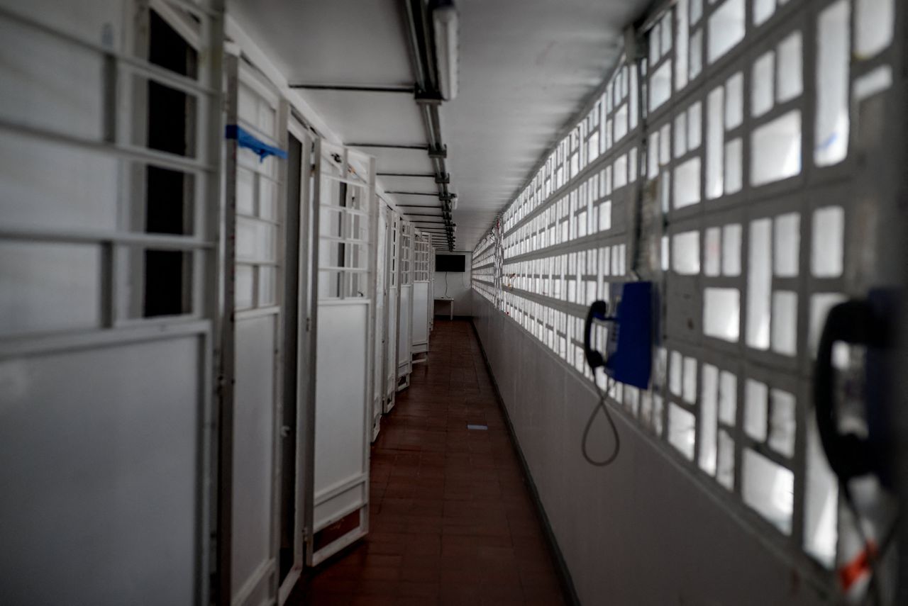 Zeker 49 doden na brand in Colombiaanse gevangenis - NRC