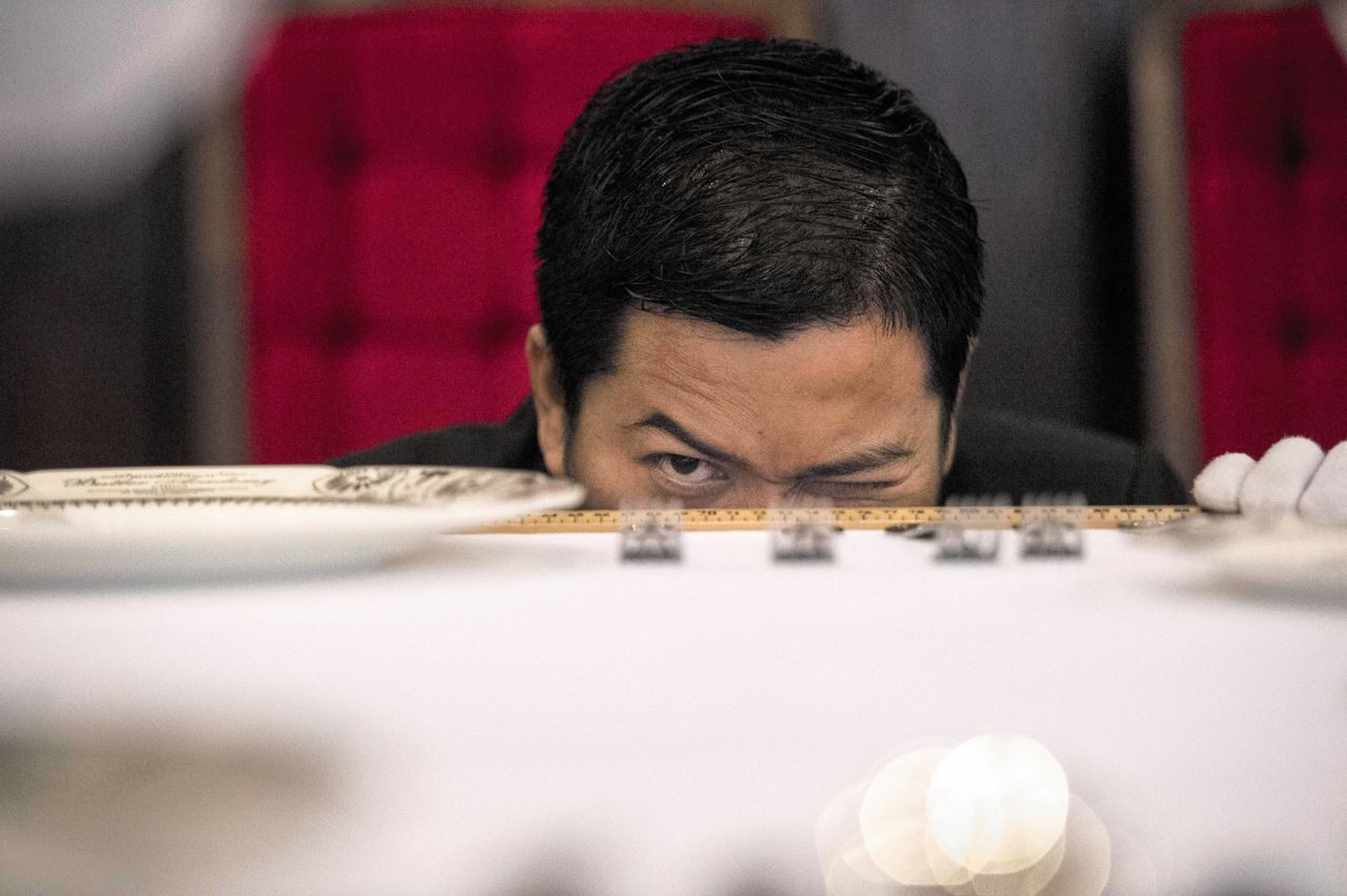 Chinese butlers, opgeleid door een Nederlandse academie - NRC