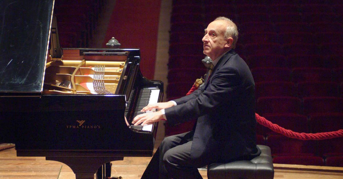 Italian master pianist Maurizio Pollini has died at the age of 82 ...