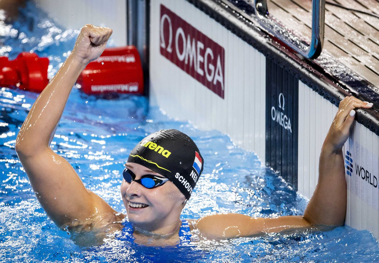 Schouten pakt verrassend WK-zilver op 100 meter schoolslag - NRC