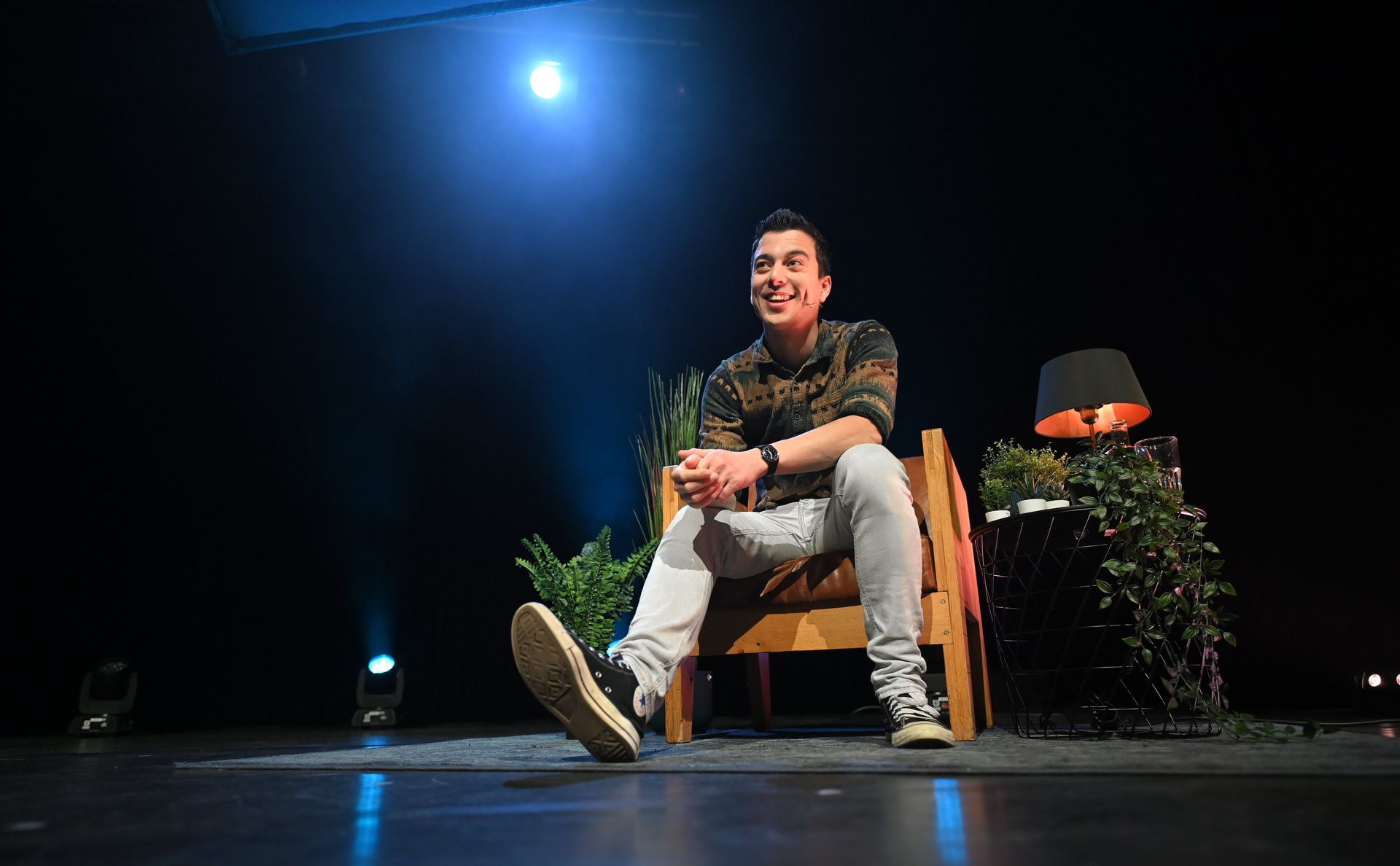 Cabaretier Andries Tunru prikt in ‘Marmer’ het zwaardere voortdurend ...