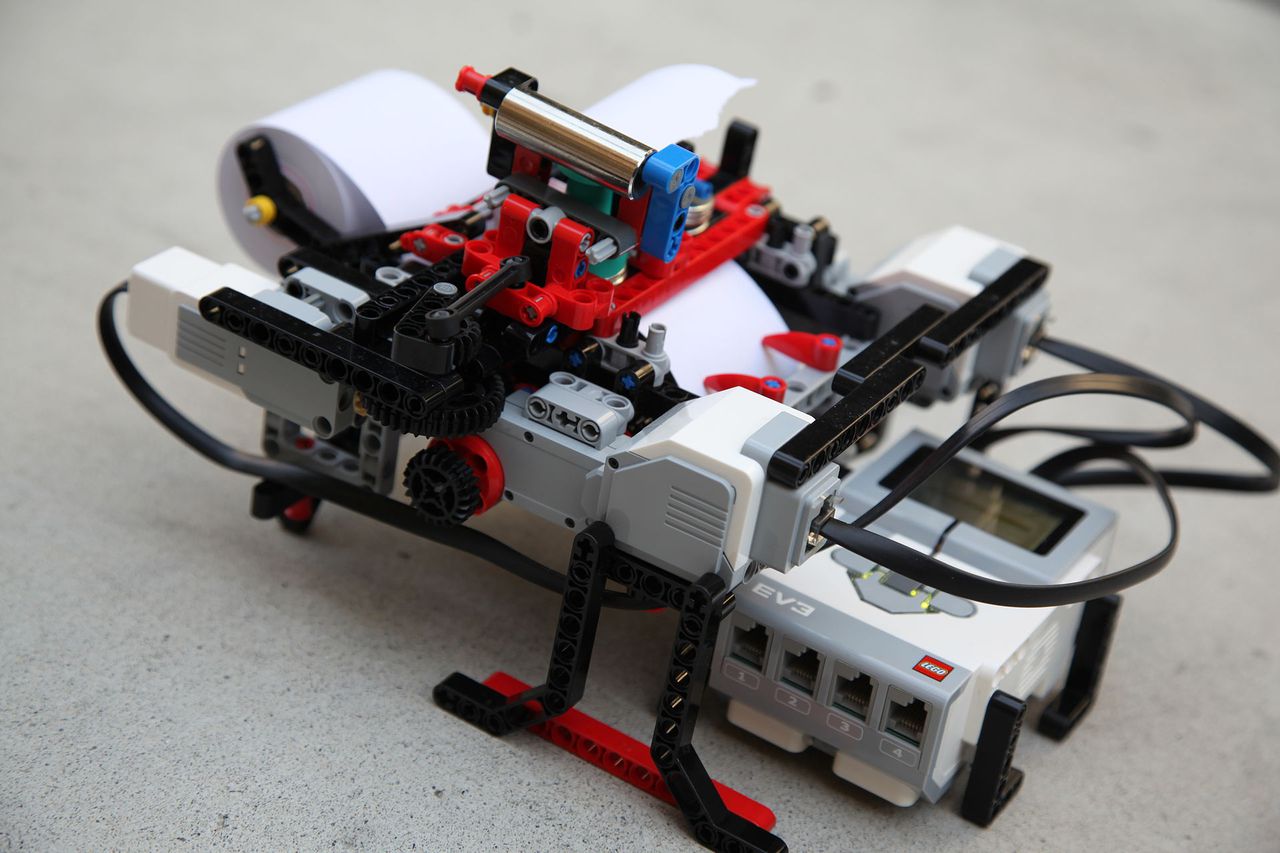 Een braille-printer en 14 andere machines gemaakt van Lego - NRC