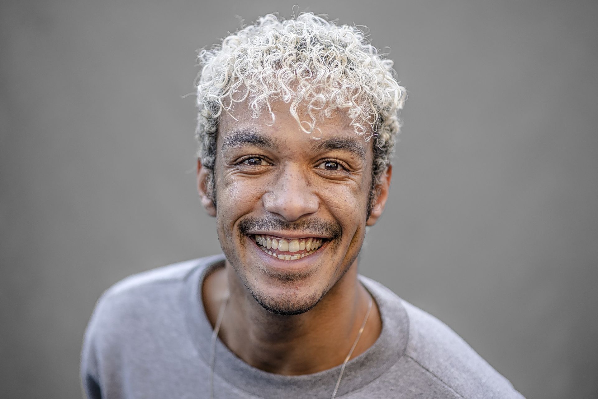 Jesse Mensah: ‘Hoe ik man ben is vatbaar voor 100 interpretaties’ - NRC