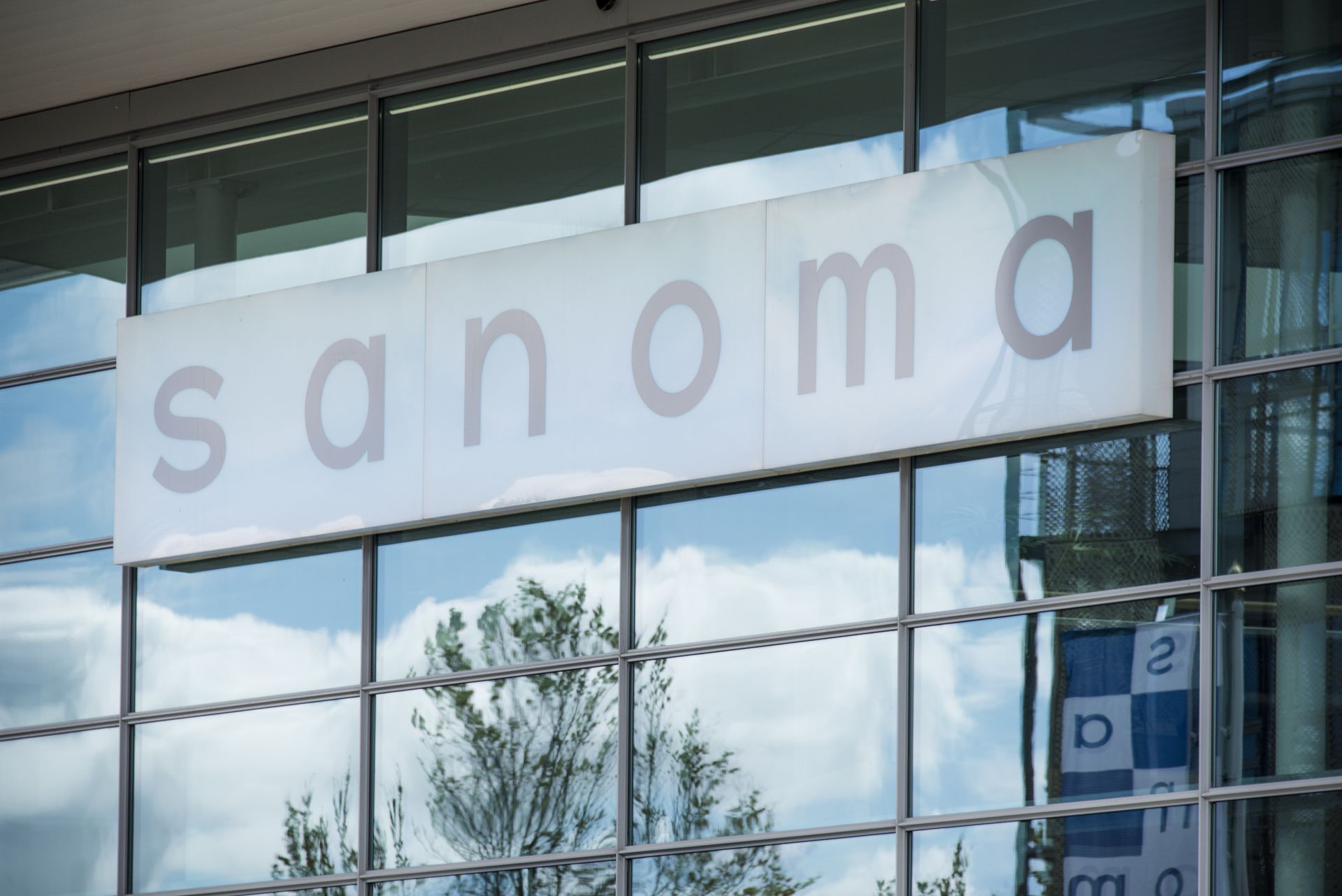 DPG Media koopt Sanoma Nederland voor bijna half miljard euro - NRC